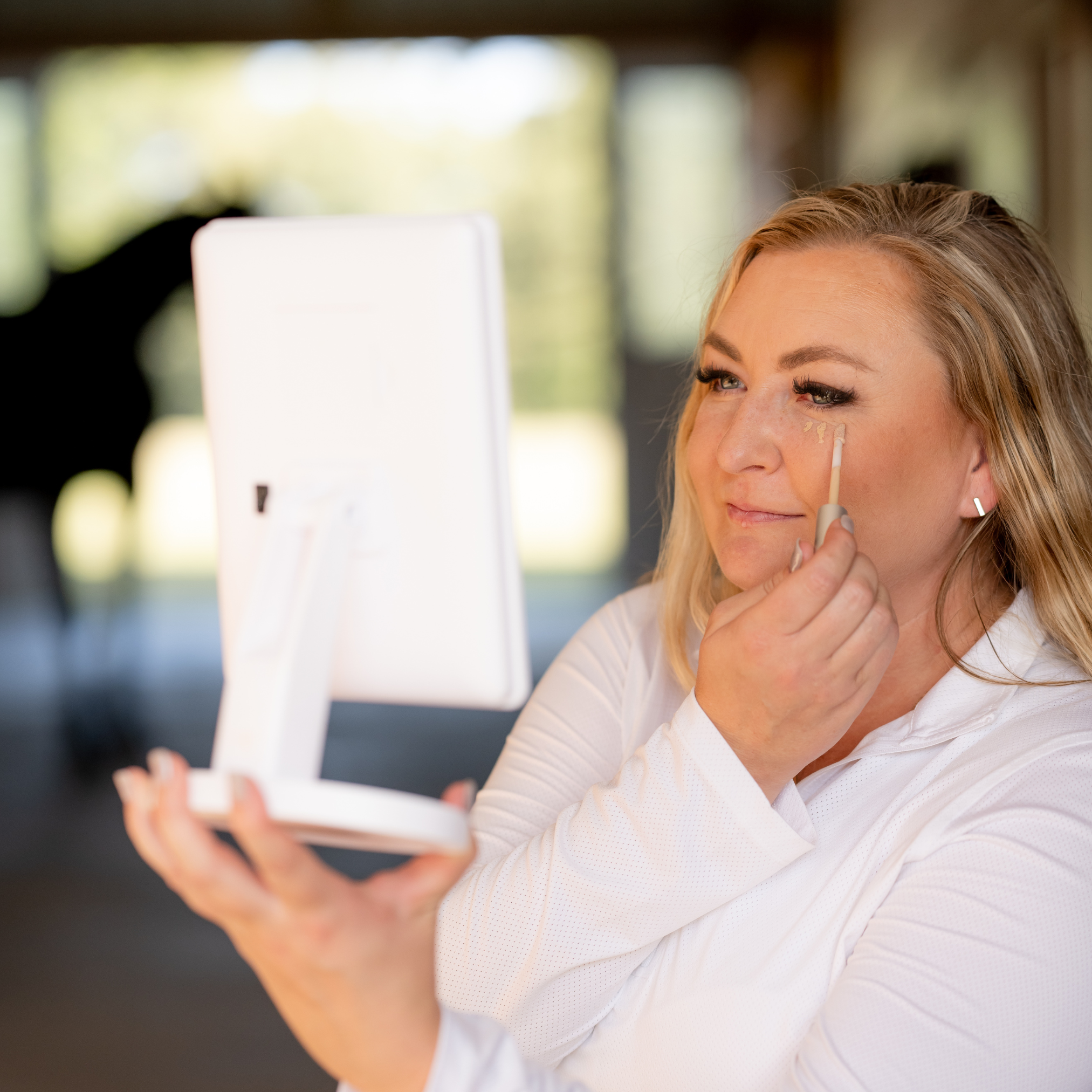 Should Your Concealer Be A Lighter Shade? – URGO Beauty